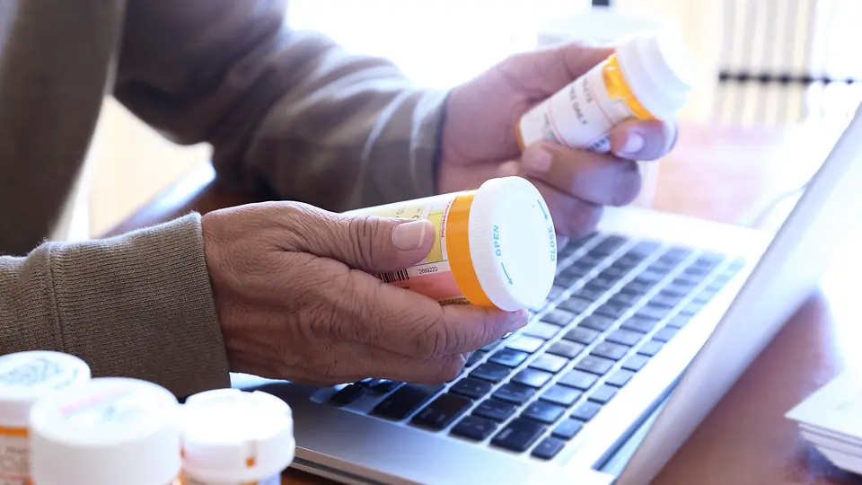 Generika: Unterschied zum Originalmedikament? | BARMER