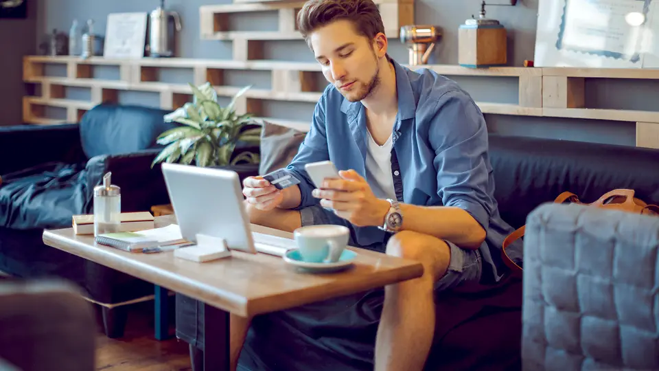 Die elektronische Patientenakte befüllen | BARMER